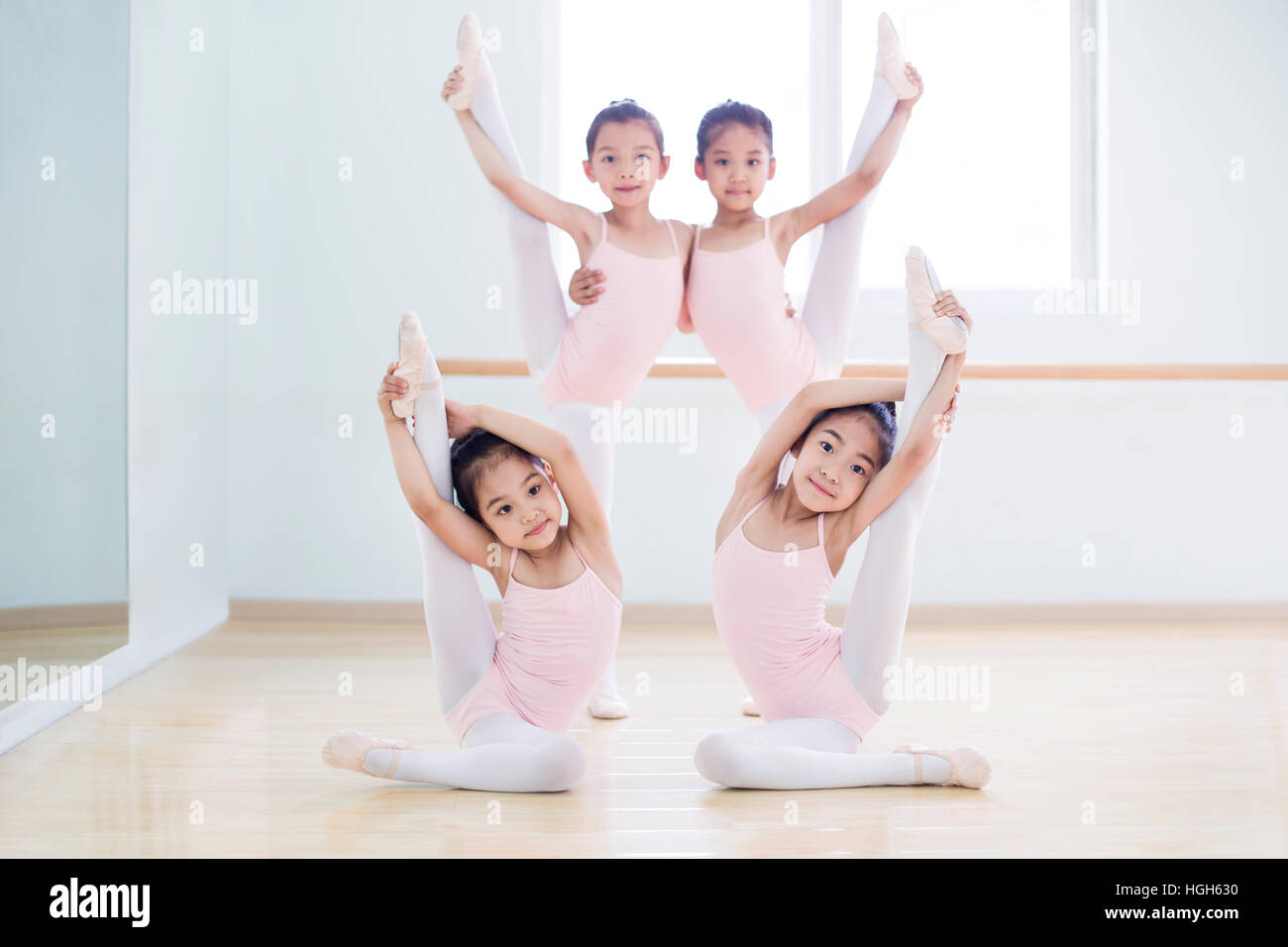 Little girls practicing ballet Stock Photo - Alamy