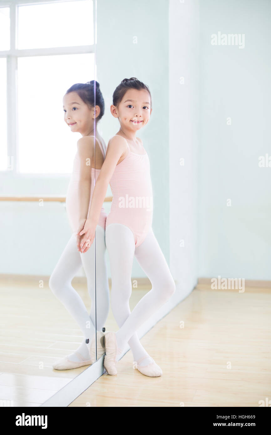 Little ballet dancer Stock Photo - Alamy