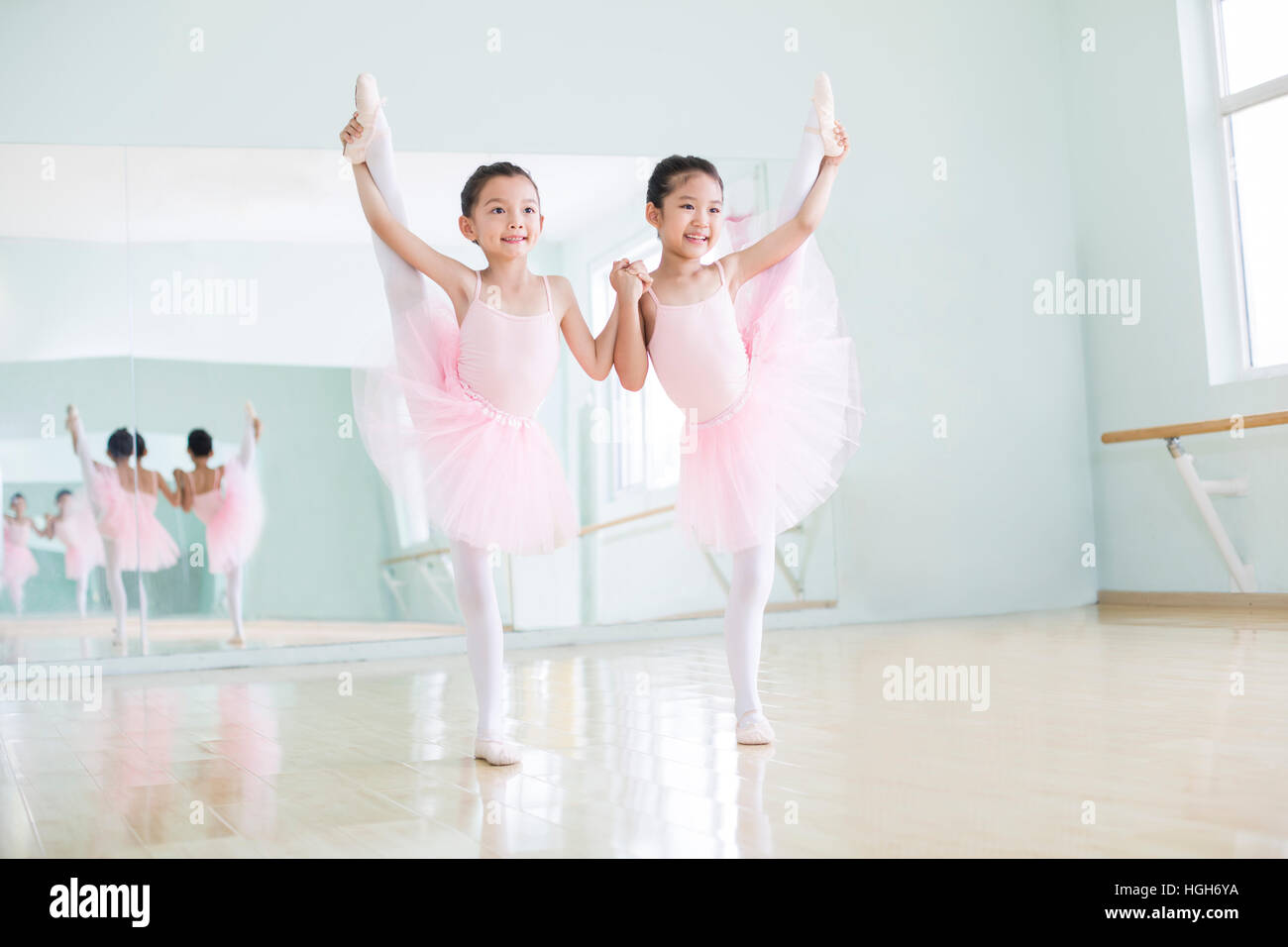 Little girls practicing ballet Stock Photo - Alamy