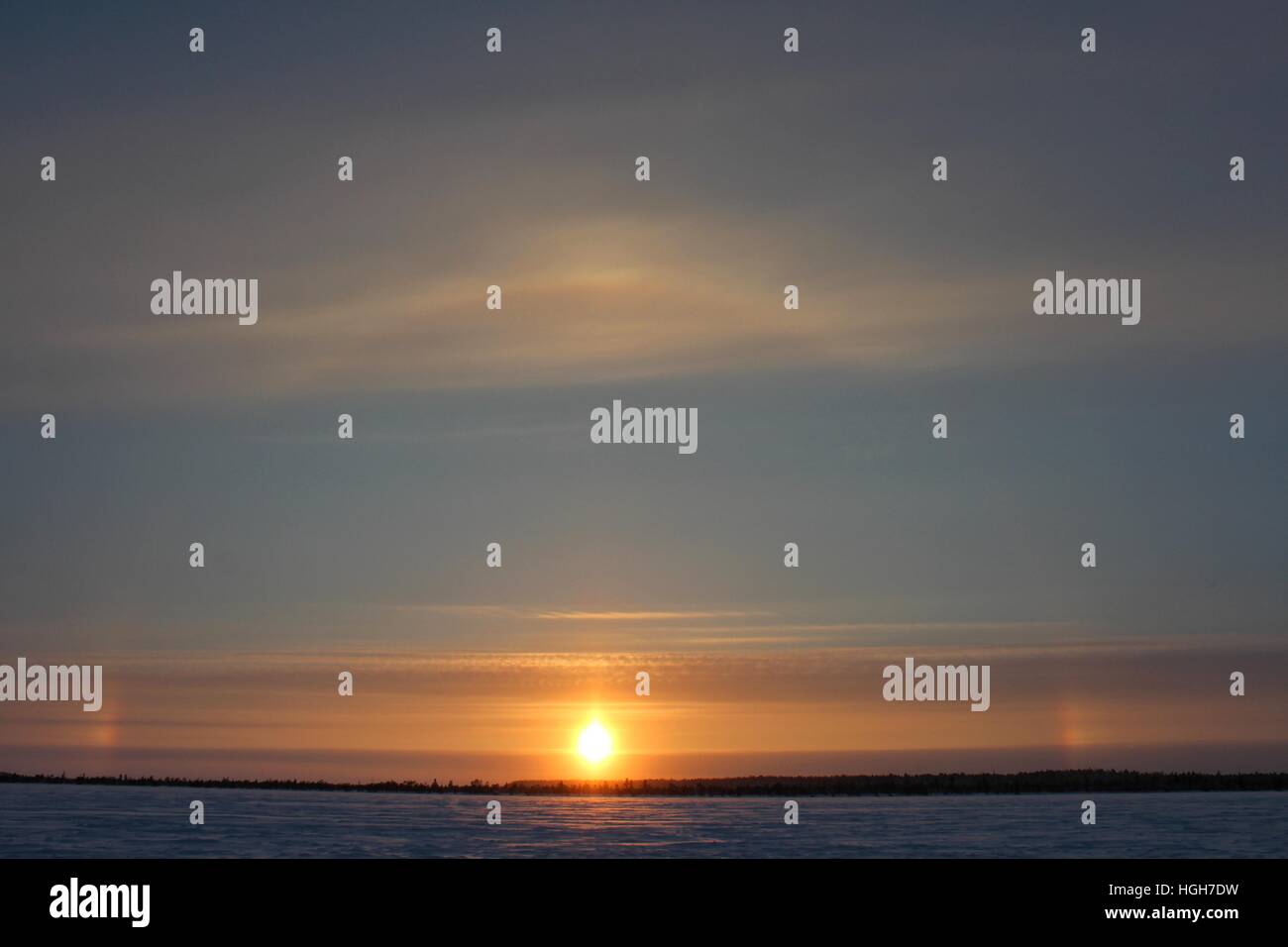 Halo background hi-res stock photography and images - Alamy