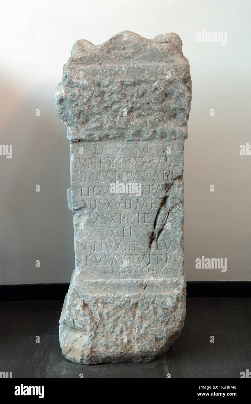 Milestone roman hi-res stock photography and images - Alamy