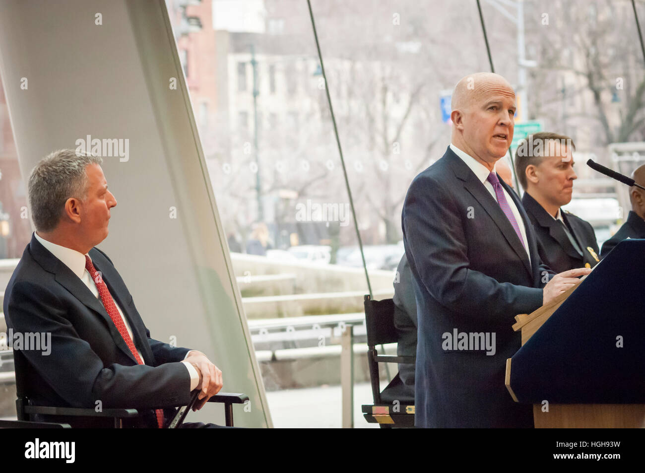 New York Mayor Bill de Blasio, left, and NYPD Commissioner James O ...