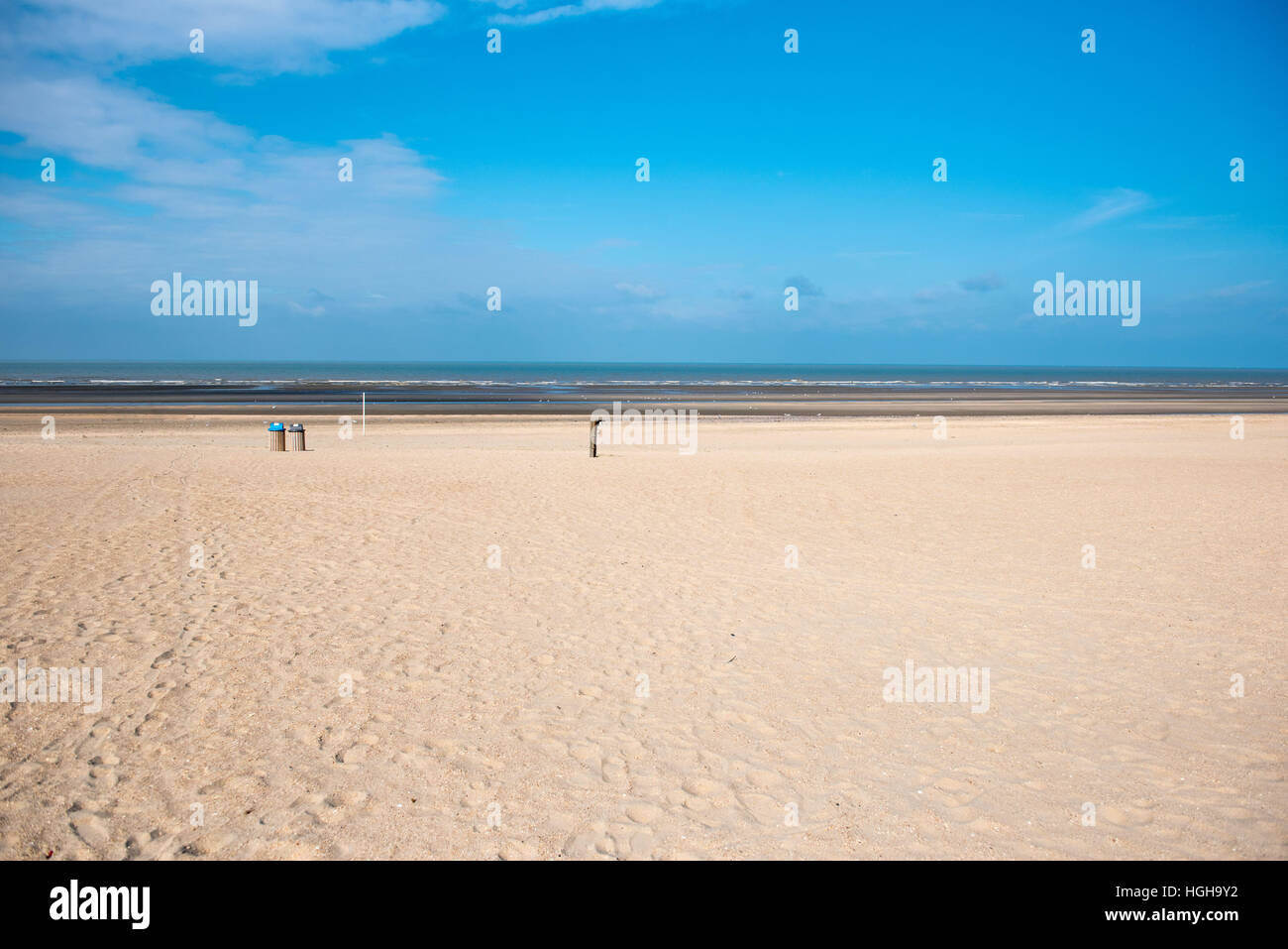 North sea promenade hi-res stock photography and images - Alamy