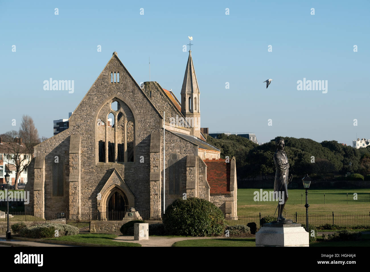 Garrison Church Nelson Statue Portsmouth Stock Photo - Alamy