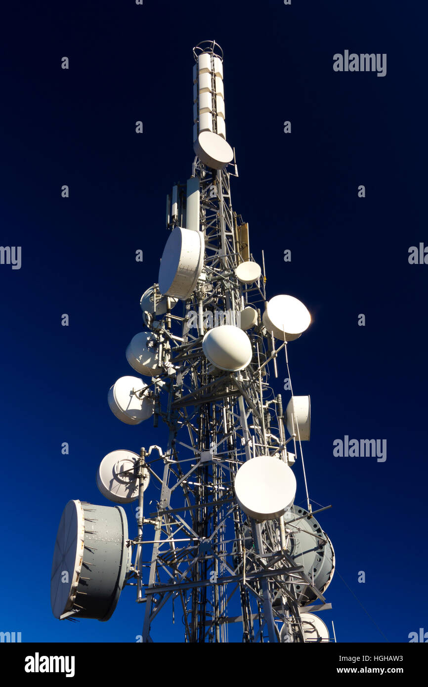 Cell phone tower red white hi-res stock photography and images - Alamy