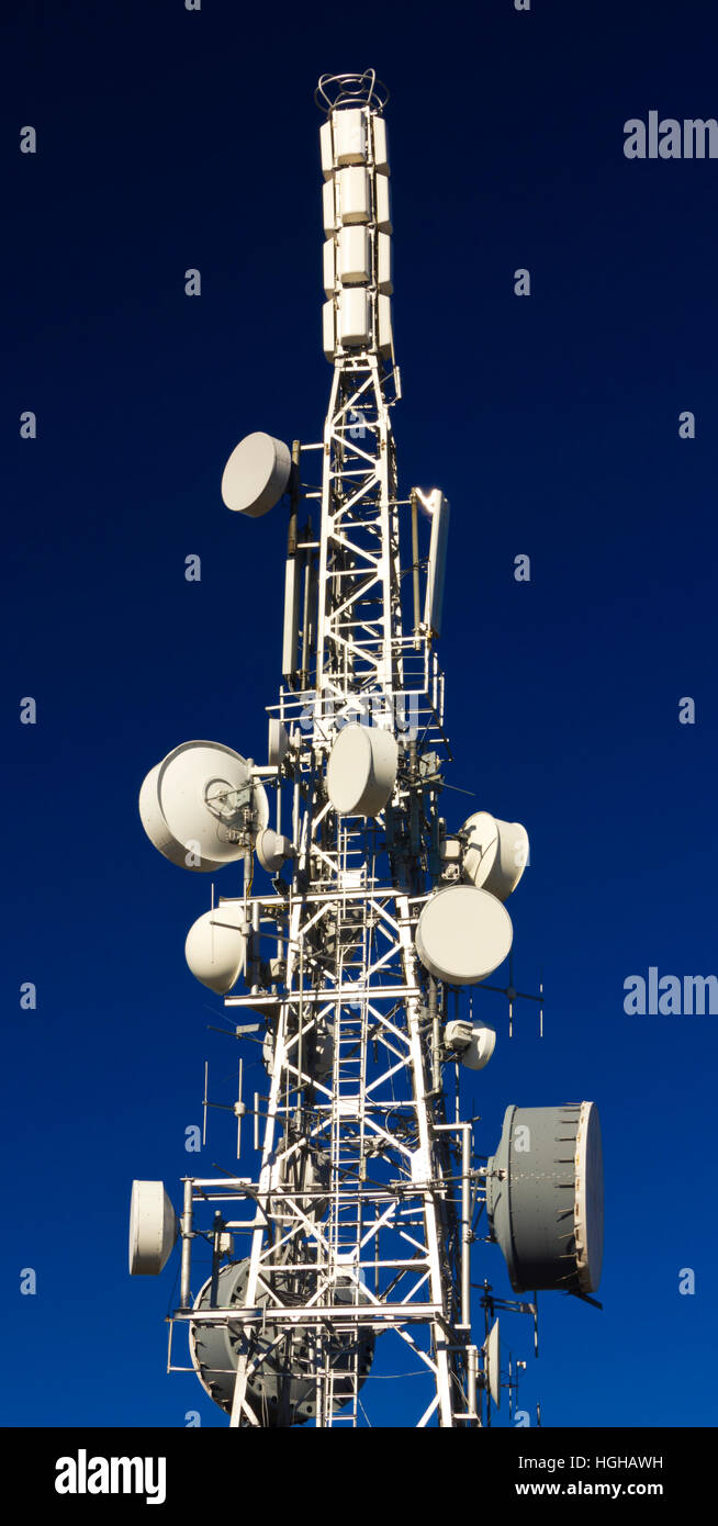 Pylon telecommunications tower antenna hi-res stock photography and ...