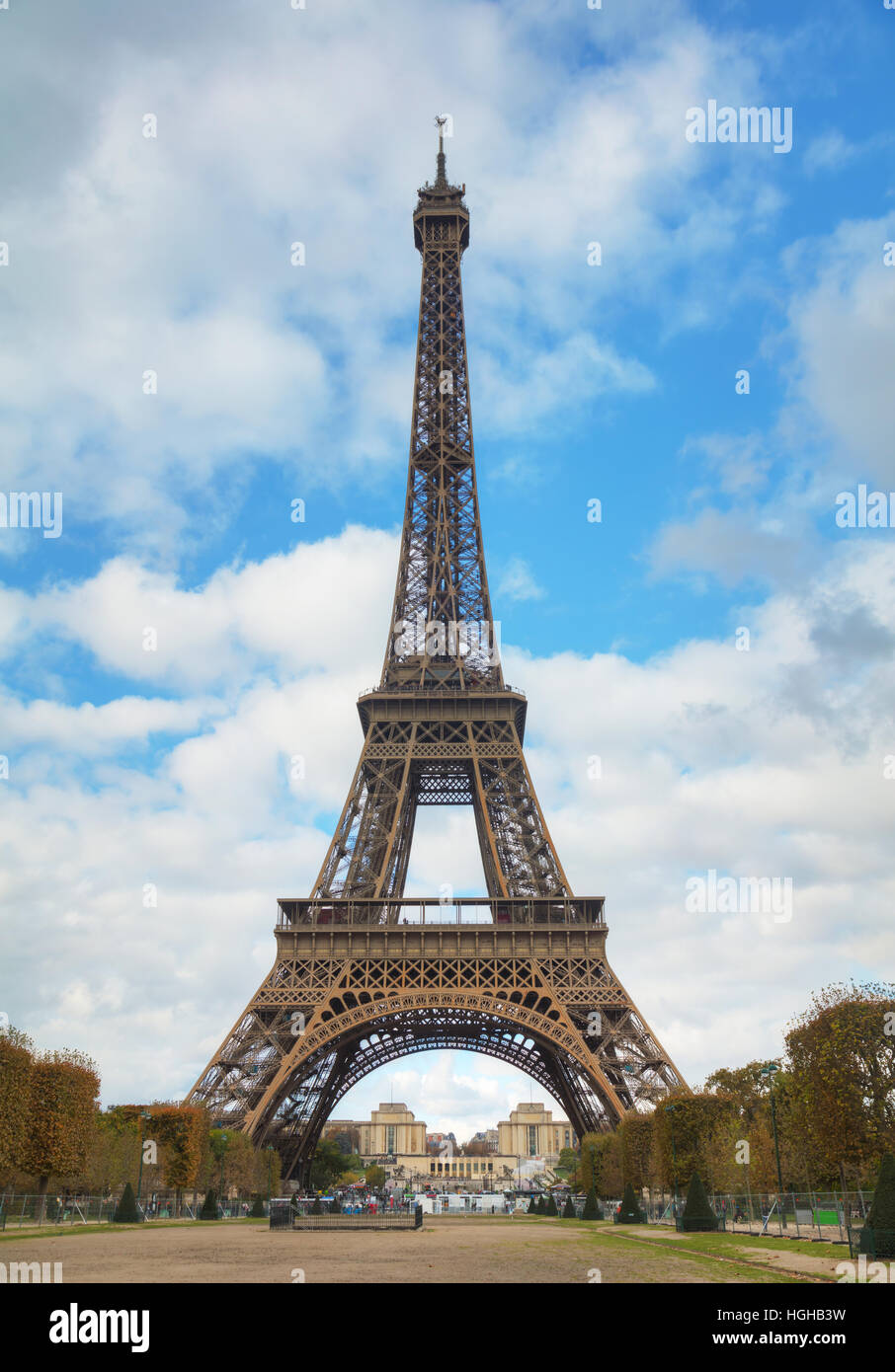 Paris famous tower landmark day hi-res stock photography and images - Alamy