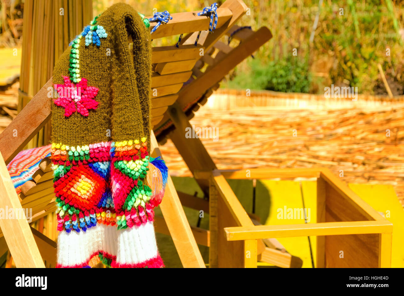Peru indigenous craft hi-res stock photography and images - Alamy