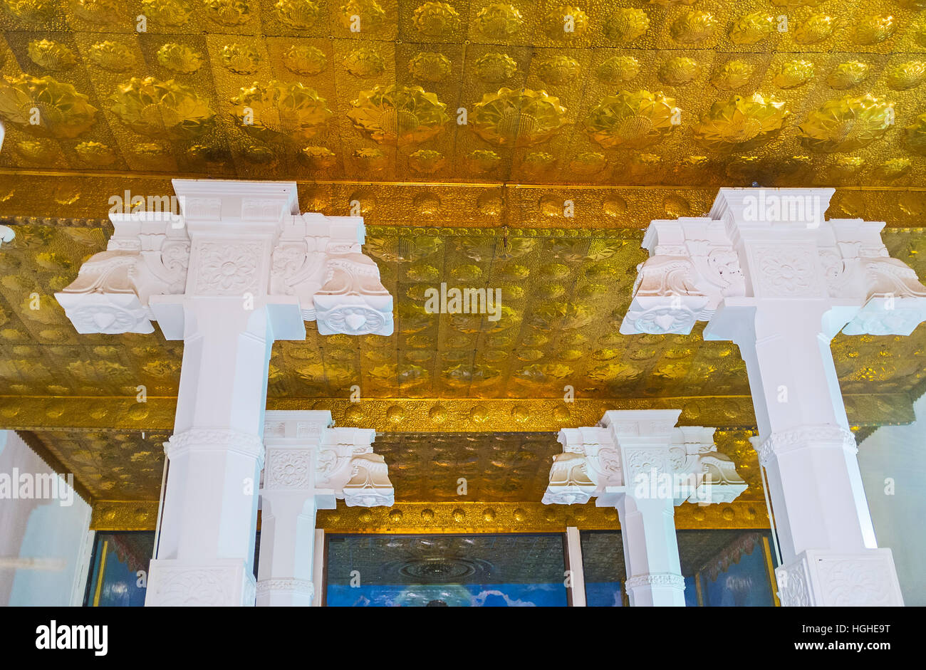 The golden ceiling in the Image House of Bodhi Tree Temple, decorated ...