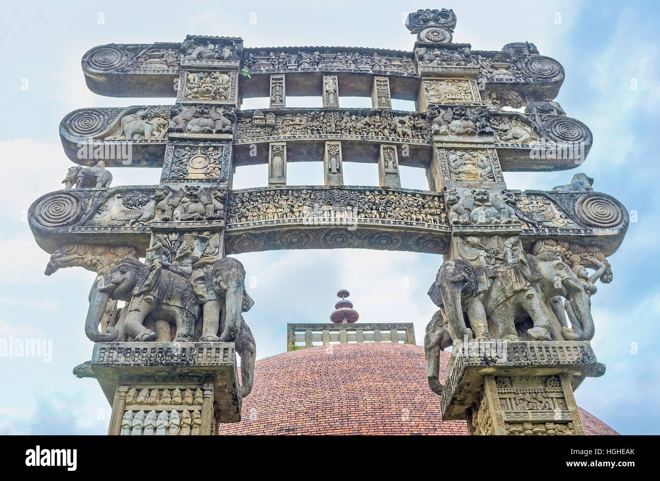 Torana gate hi-res stock photography and images - Alamy