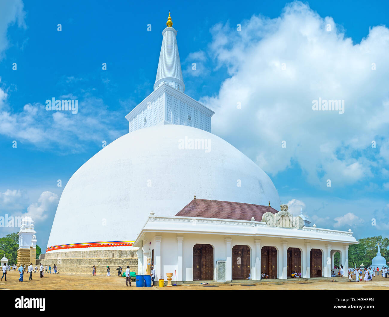 Ruwanwelisaya dagaba hi-res stock photography and images - Alamy