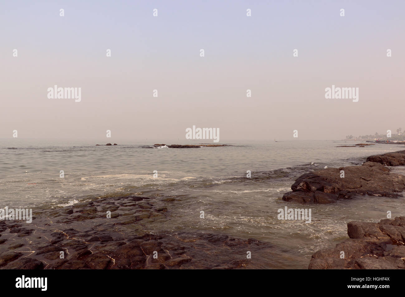 Bandstand beach, Bandra, Mumbai Stock Photo - Alamy