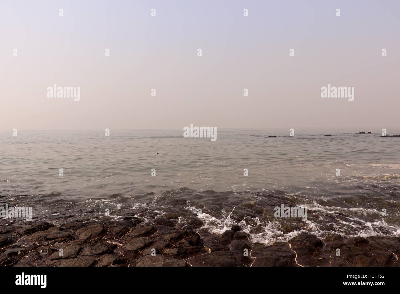 Bandstand beach, Bandra, Mumbai Stock Photo - Alamy