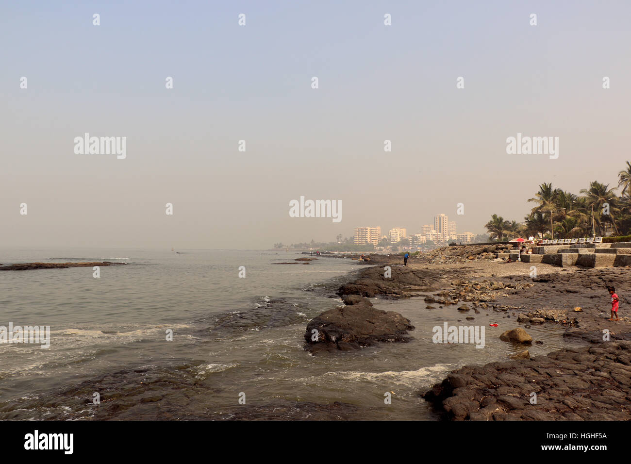 Bandstand beach, Bandra, Mumbai Stock Photo - Alamy