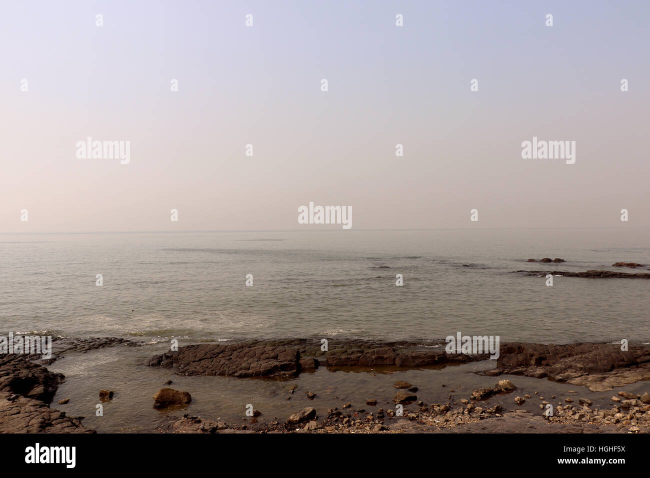 Bandstand beach, Bandra, Mumbai Stock Photo - Alamy