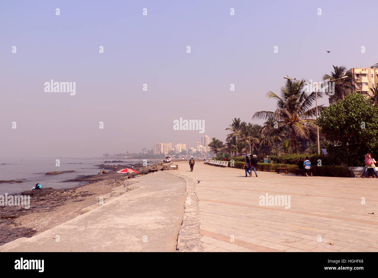 Bandstand beach, Bandra, Mumbai Stock Photo - Alamy