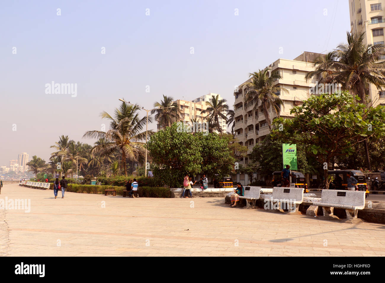 Famous Lovers Point of Mumbai Bandstand beach Stock Photo - Alamy