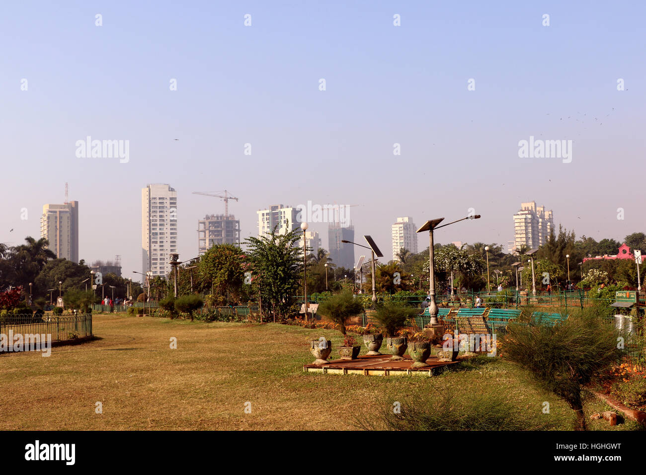 Mumbai modern architecture hi-res stock photography and images - Alamy