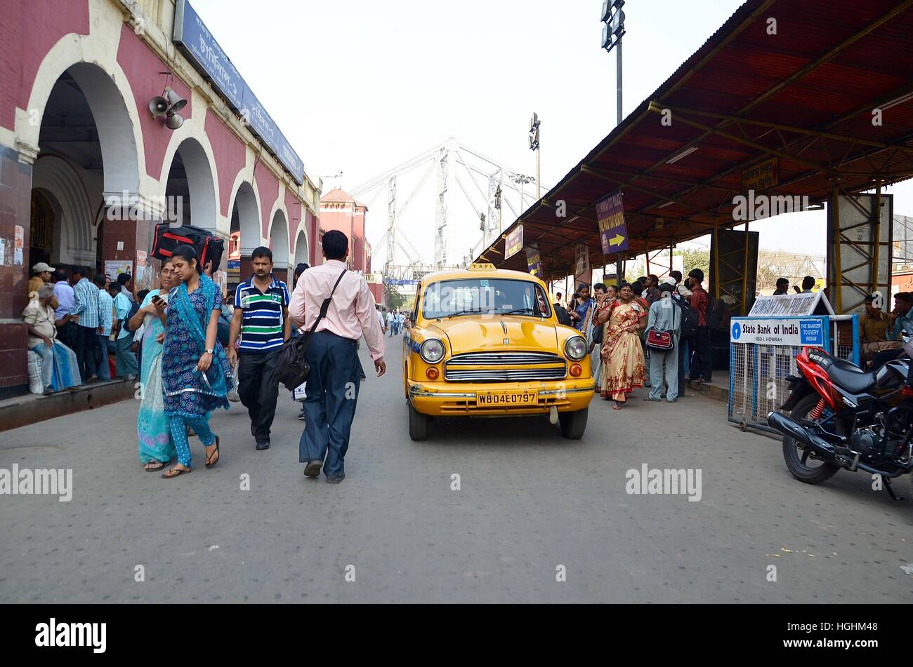 Howrah train Station Stock Photo - Alamy