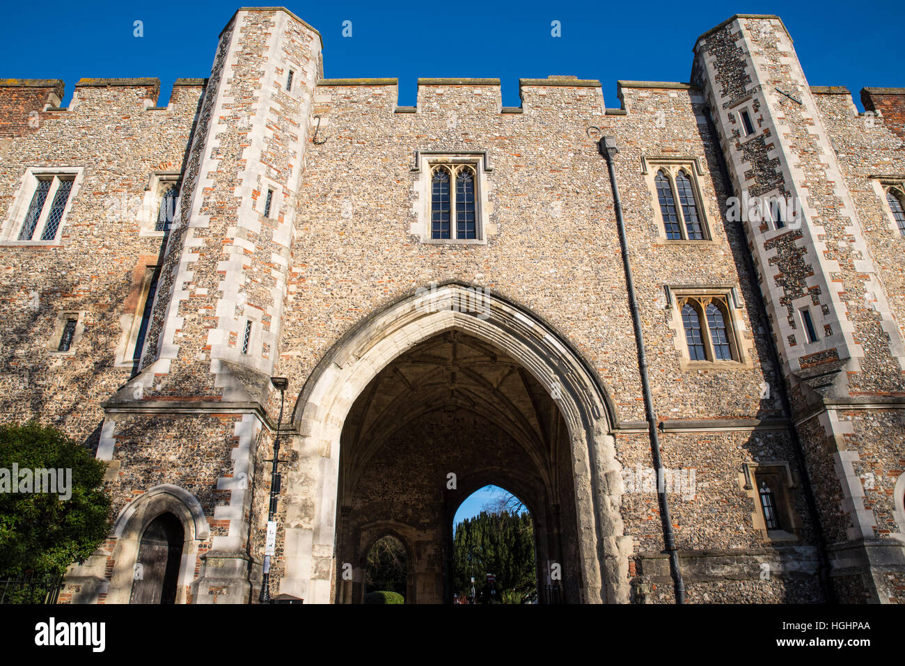 St albans the great gateway of the monastery hi-res stock photography ...