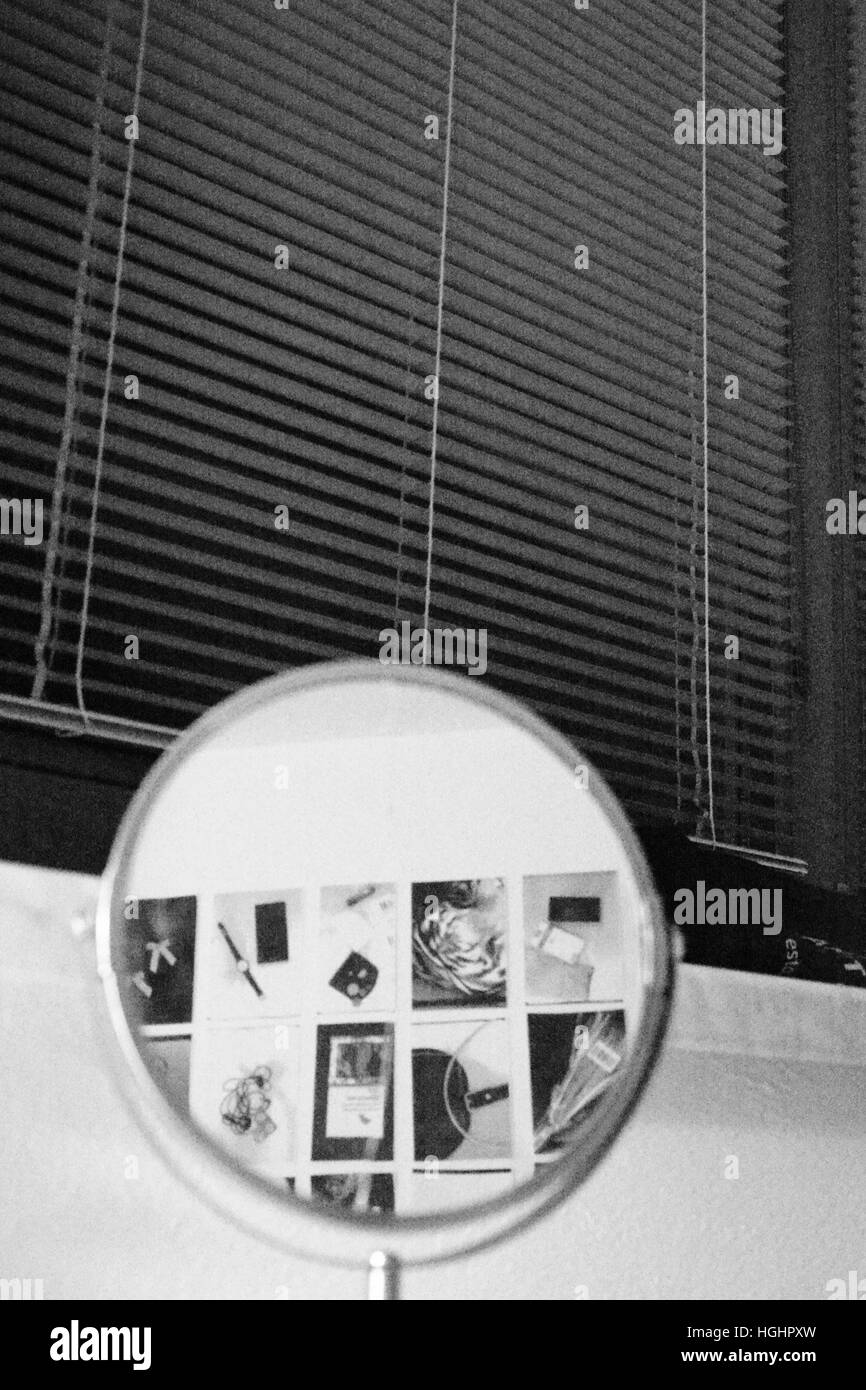 Pictures wall home Black and White Stock Photos & Images - Alamy