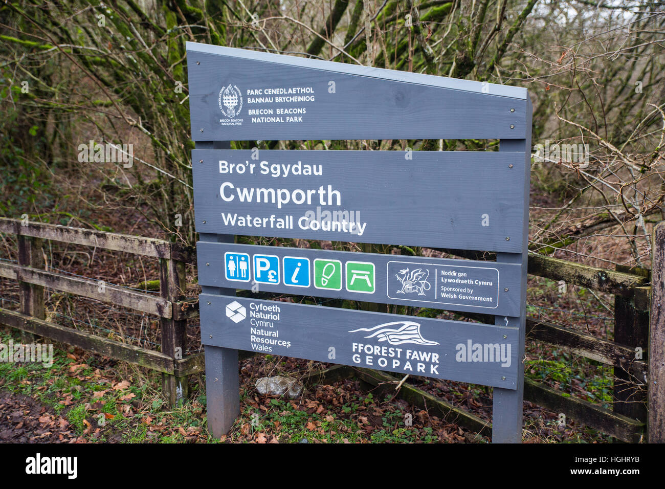 Cwm porth hi-res stock photography and images - Alamy