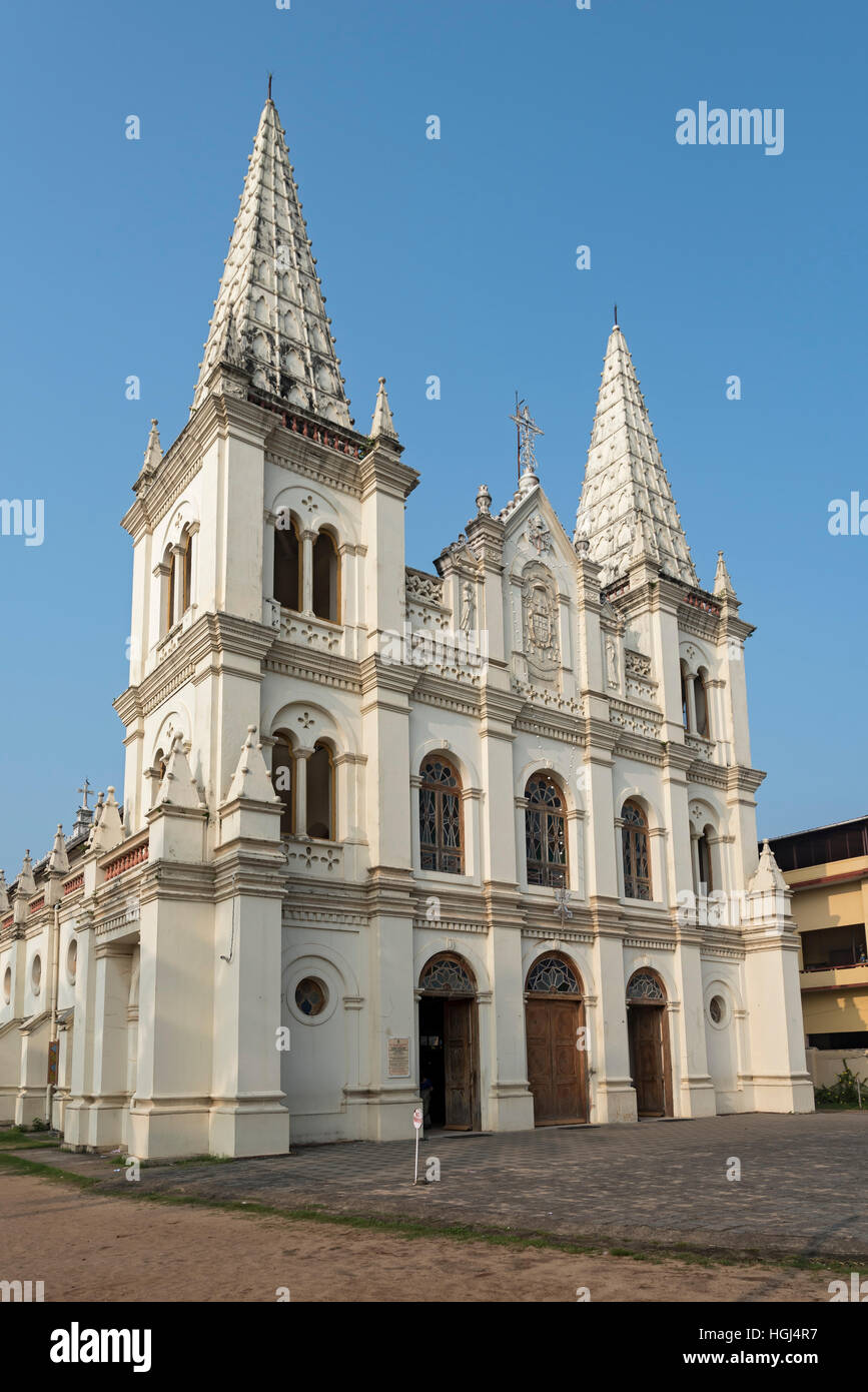 Santa Cruz Cathedral Basilica, Fort Kochi, Cochin, Kerala, India Stock ...