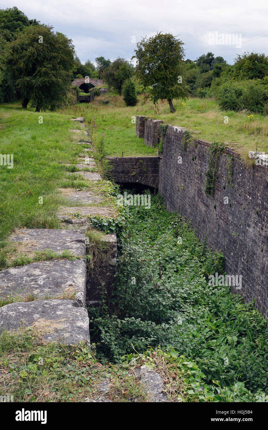 Siddington Third Lock looking towards Second Lock and Upper Siddington ...