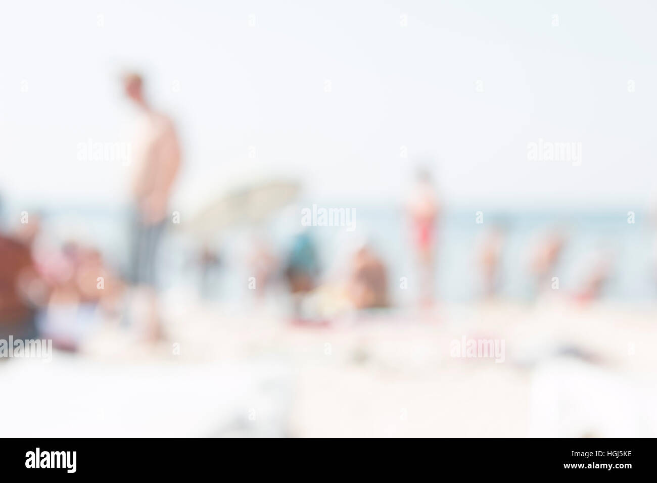 Blurred beach photo people hi-res stock photography and images - Alamy