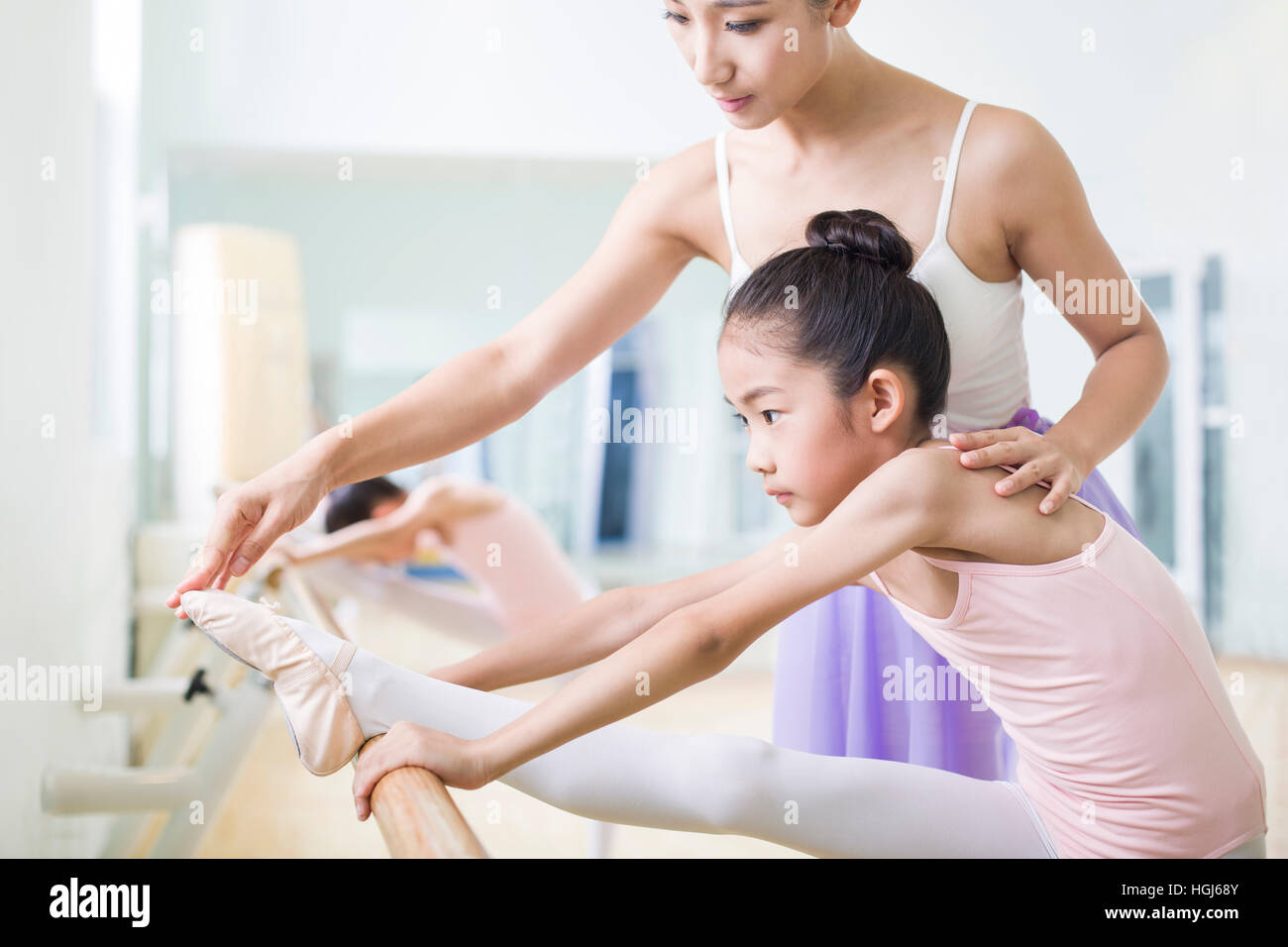 Ballet teacher talking student hi-res stock photography and images - Alamy