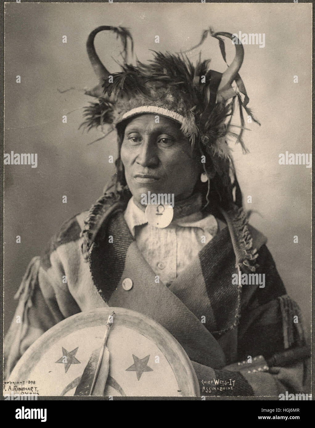 Indian chief vintage hi-res stock photography and images - Alamy
