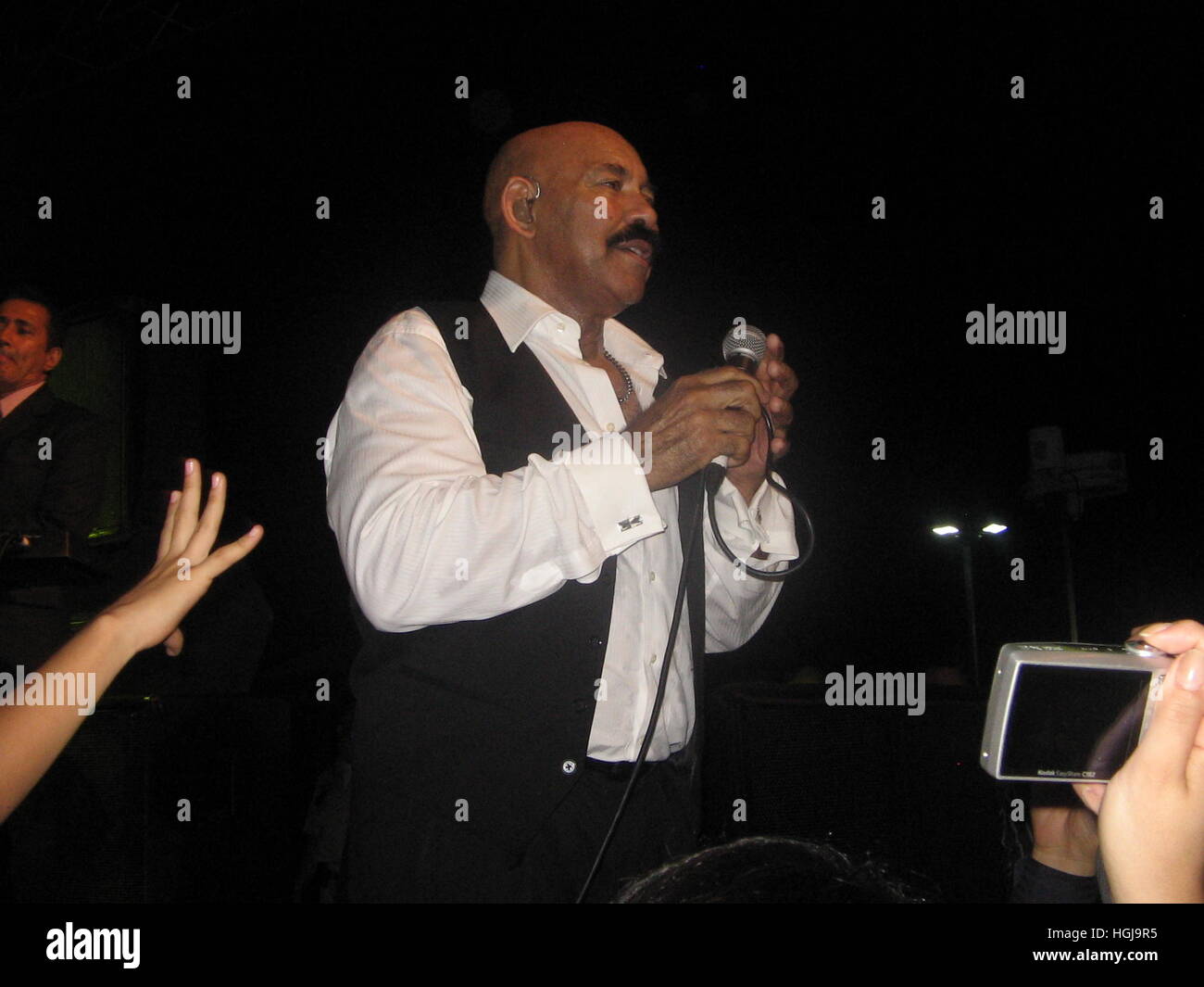 Presentation of the Venezuelan singer Oscar de Leon Stock Photo - Alamy