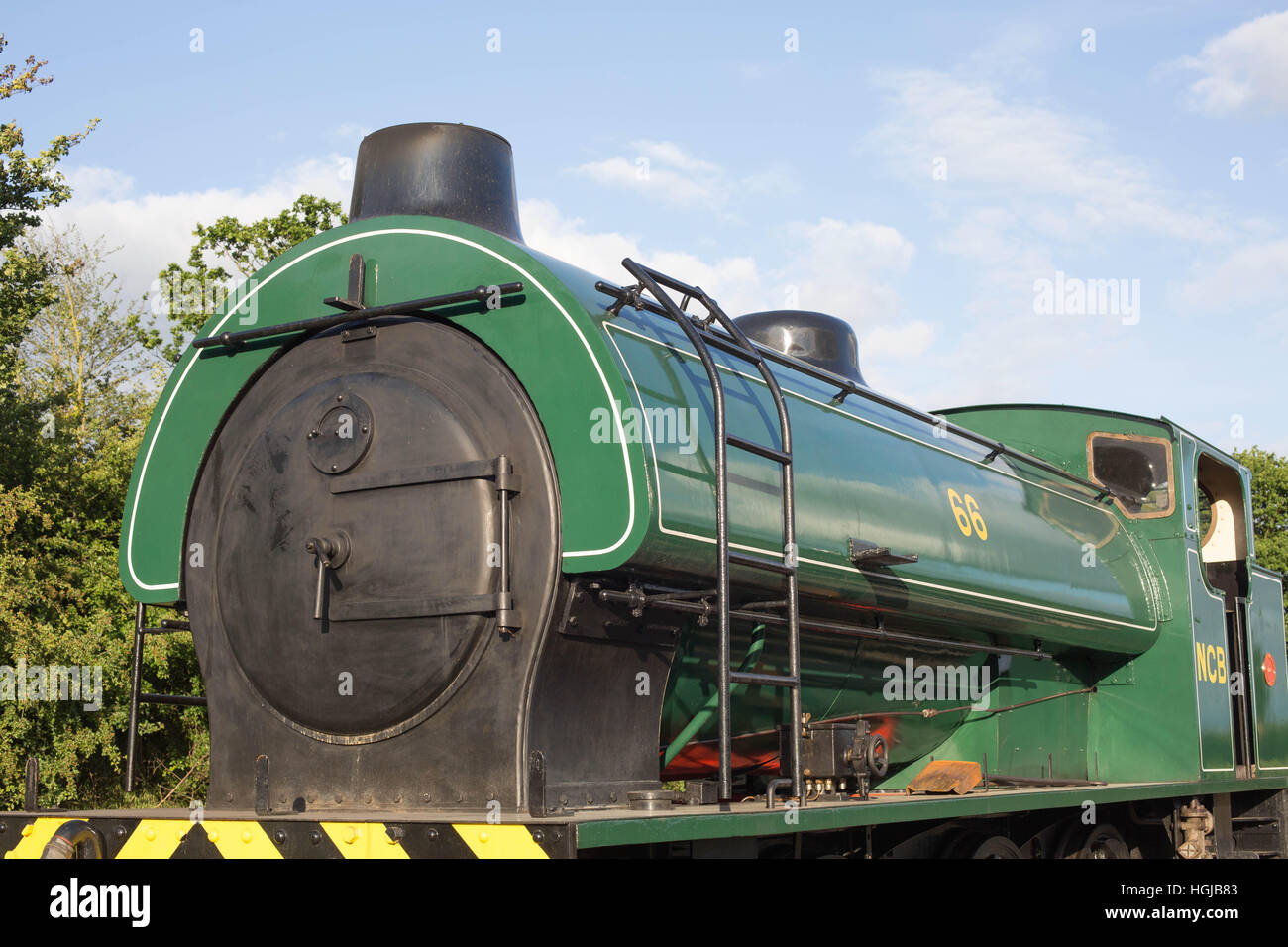 Red and yellow steam locomotive hi-res stock photography and images - Alamy