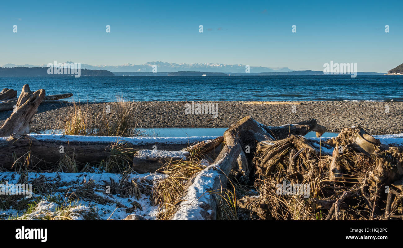 A view of the Olympic Mountains across the Puget Sound in winter Stock ...