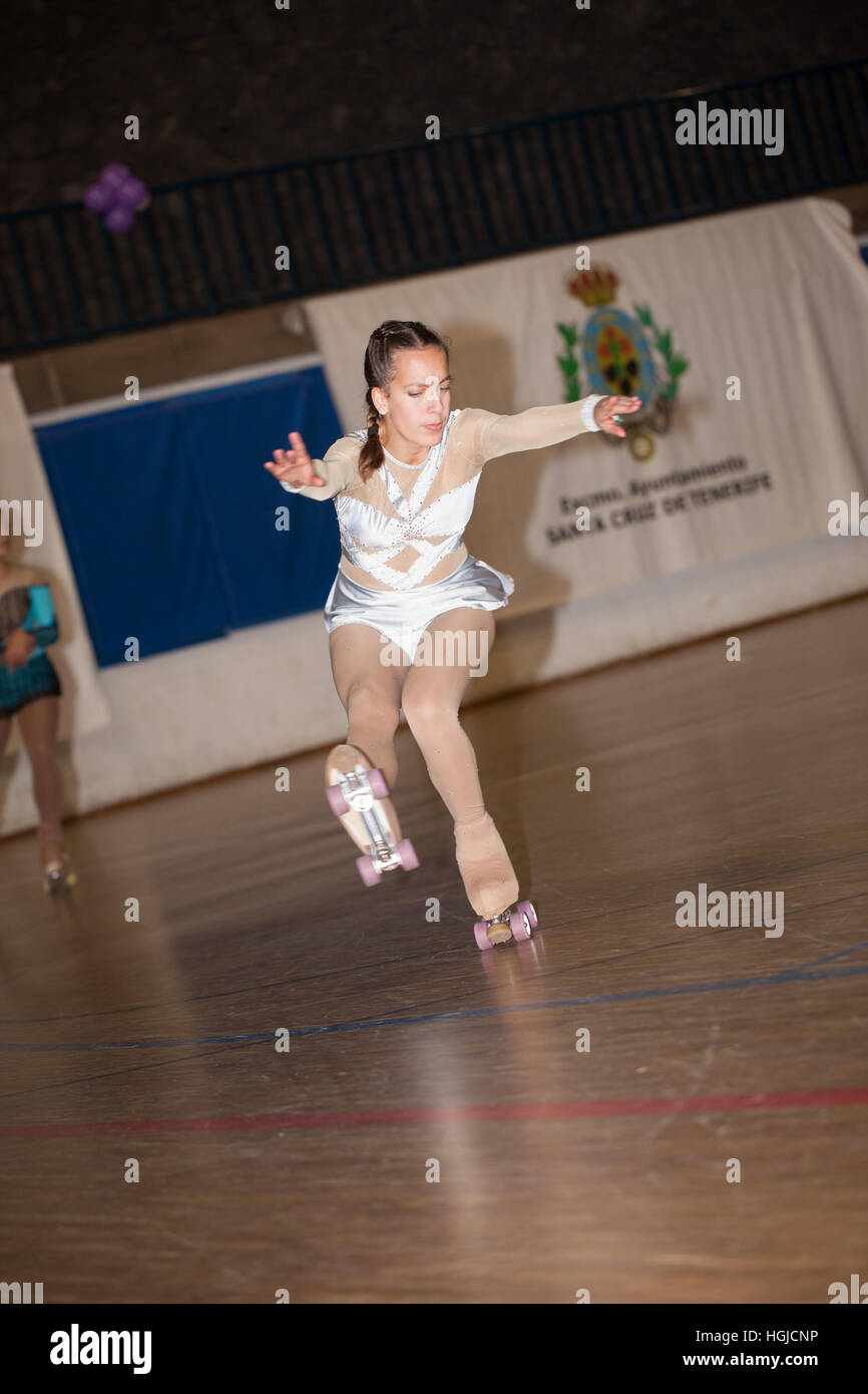 teenage female skater Stock Photo - Alamy
