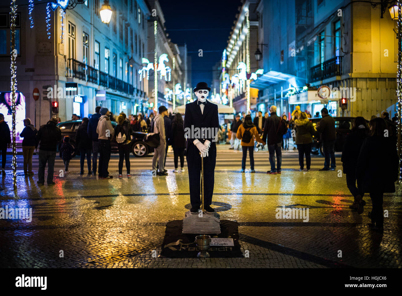 Street artist charlie chaplin hi-res stock photography and images - Alamy