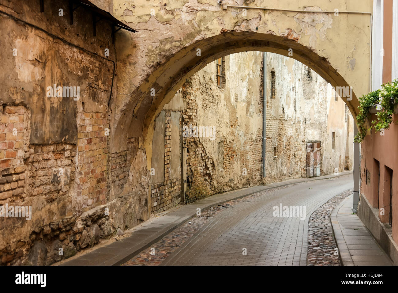 Old arch hi-res stock photography and images - Alamy