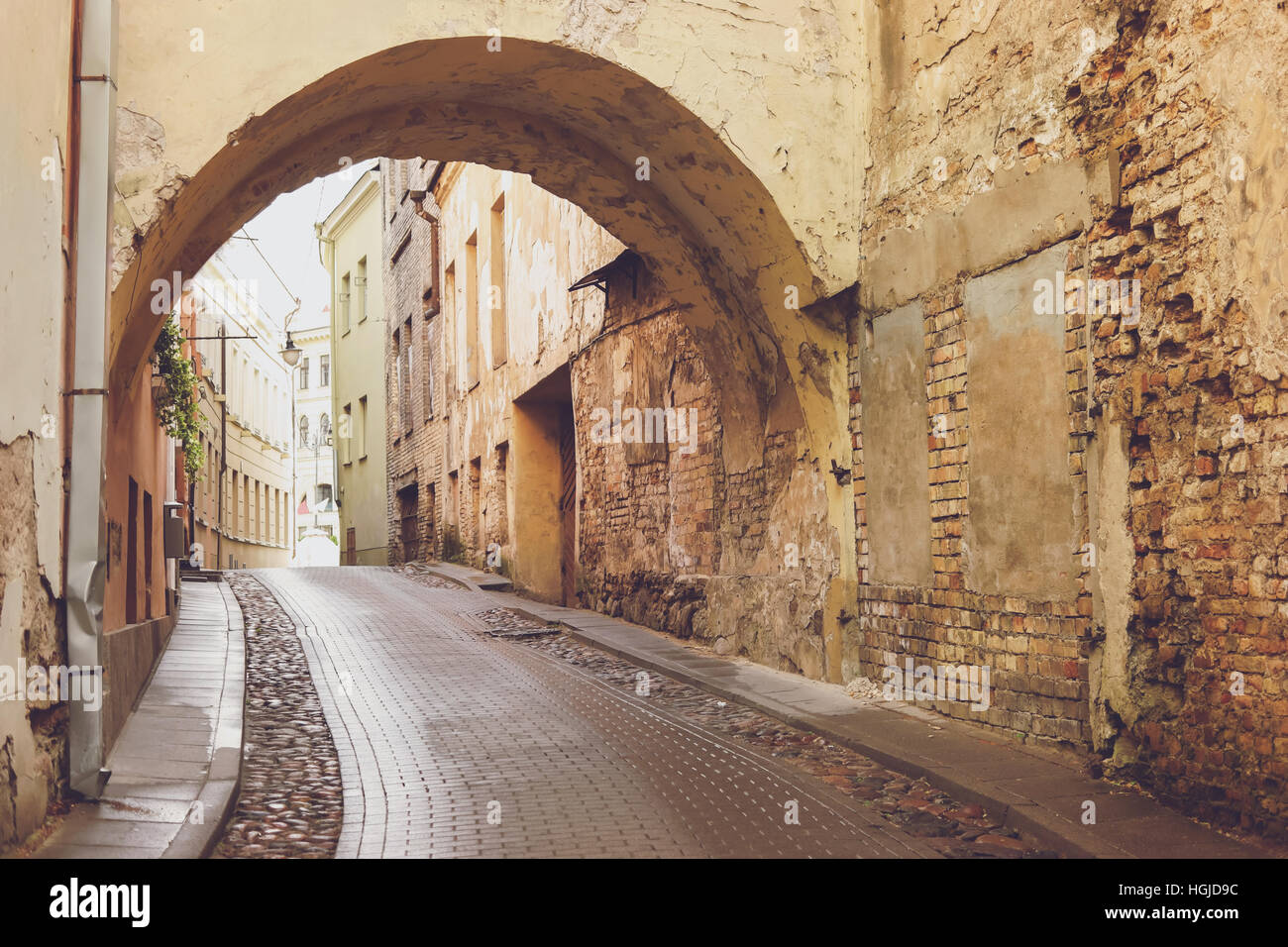 Old arch hi-res stock photography and images - Alamy