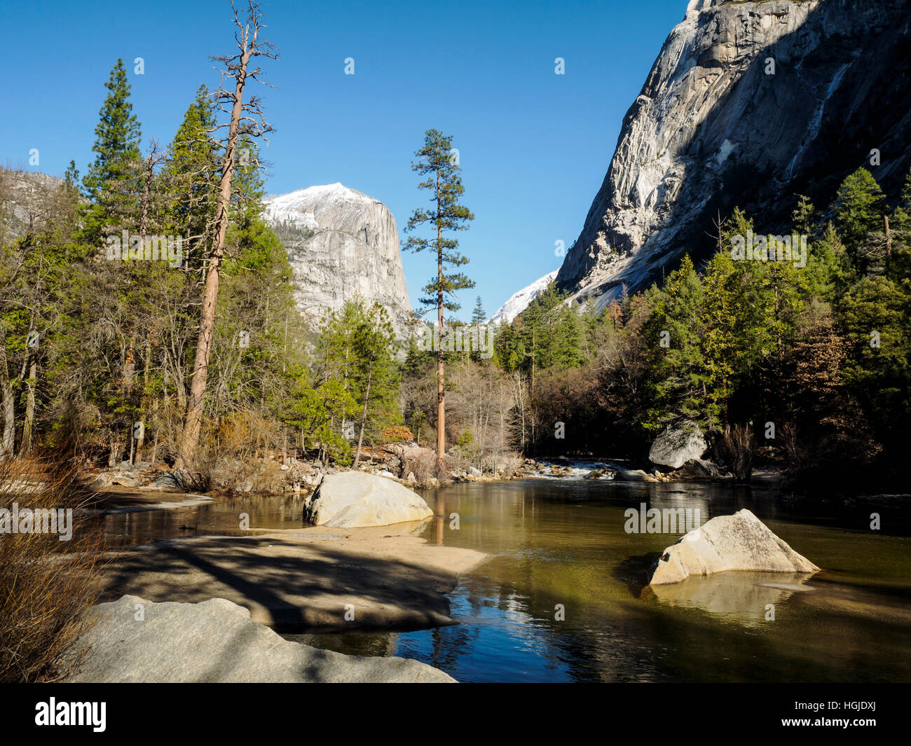 Mirror reflection waterfalls hi-res stock photography and images - Alamy