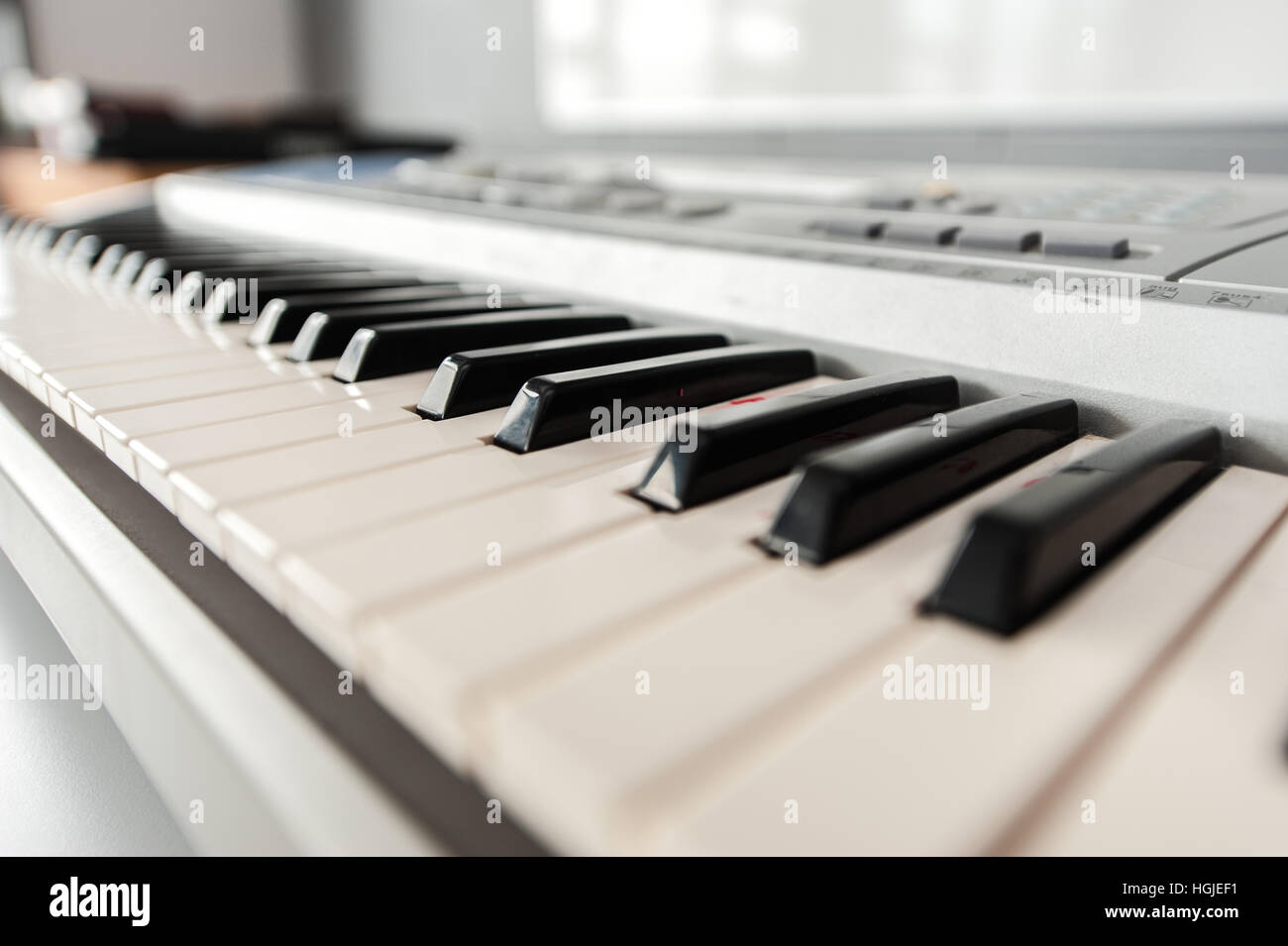Piano keyboard hi-res stock photography and images - Alamy