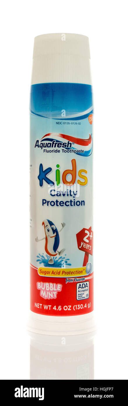 Winneconne, WI - 7 January 2017: Tube of Aquafresh kids cavity ...