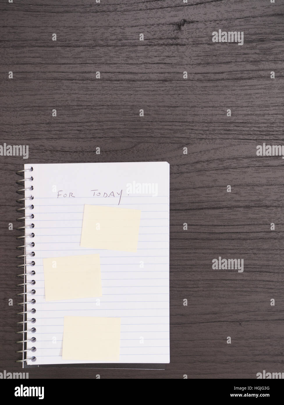 White desktop with notebook hi-res stock photography and images - Alamy