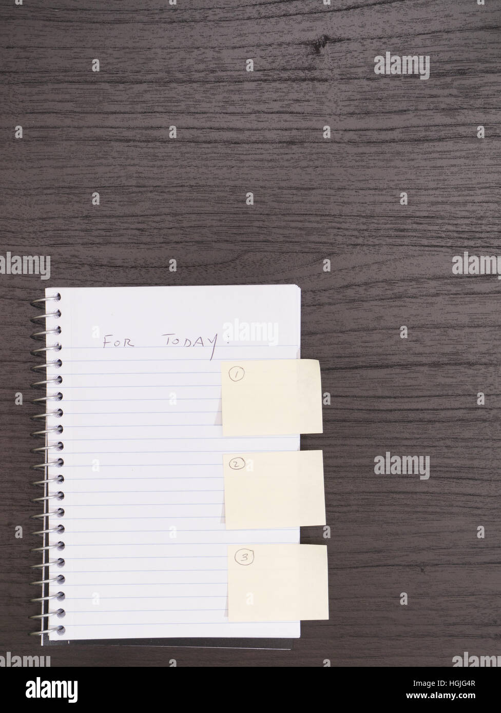 Desktop, Spiral Notebook, Numbered Sticky Notes Stock Photo - Alamy