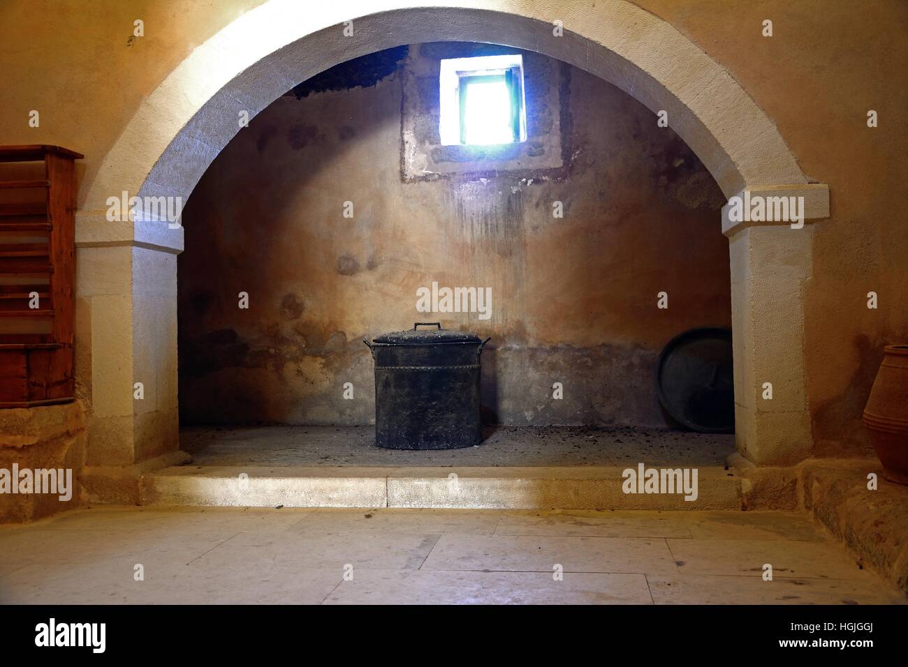 Large open fireplace hi-res stock photography and images - Alamy