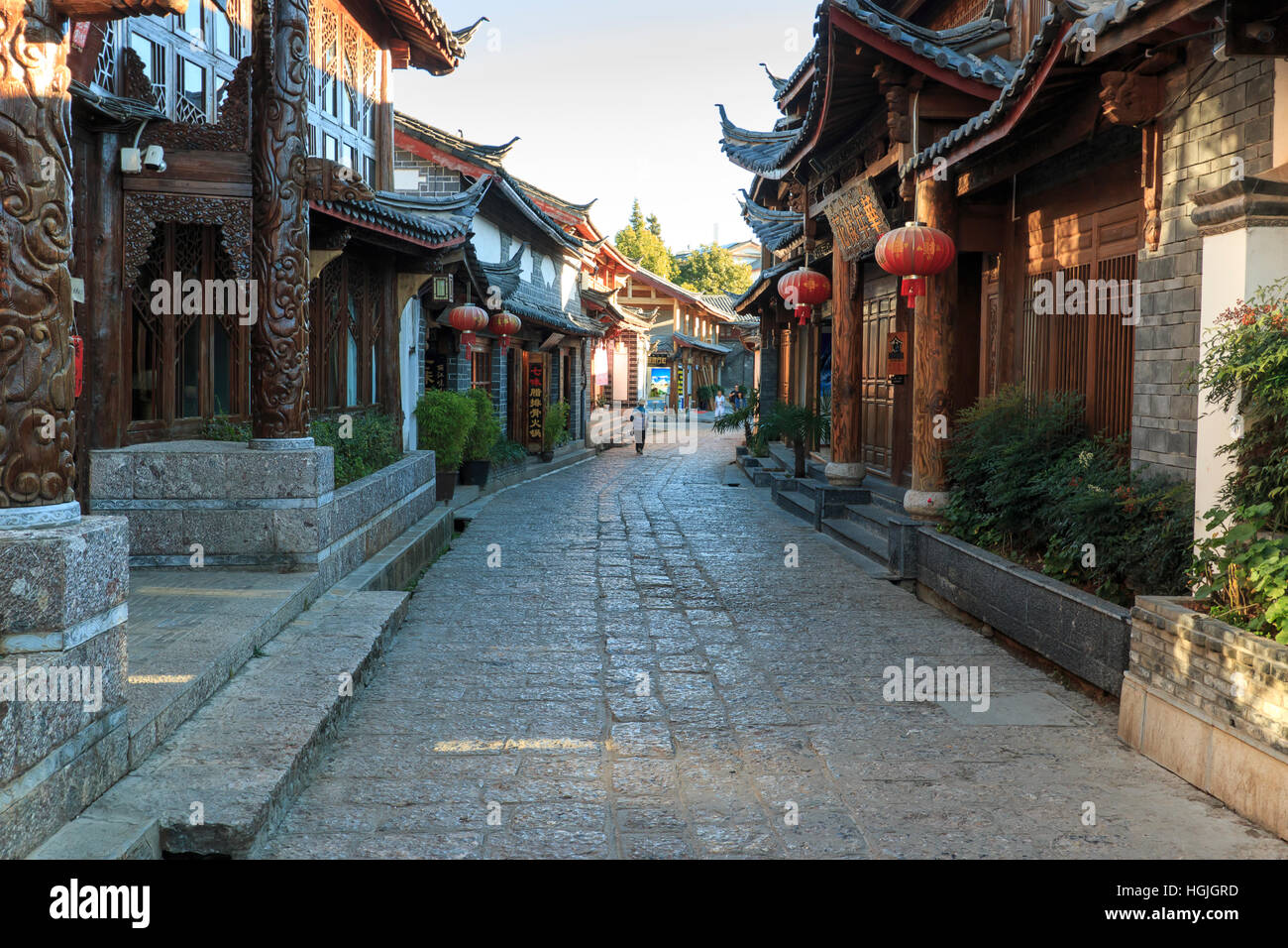 Lijiang, China - November 13, 2016: Panoramic view of Lijiang Old Town ...