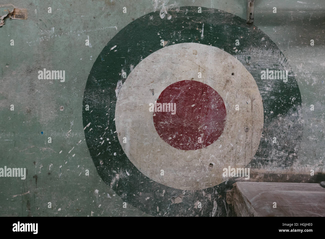 old dirty target on the wall Stock Photo - Alamy
