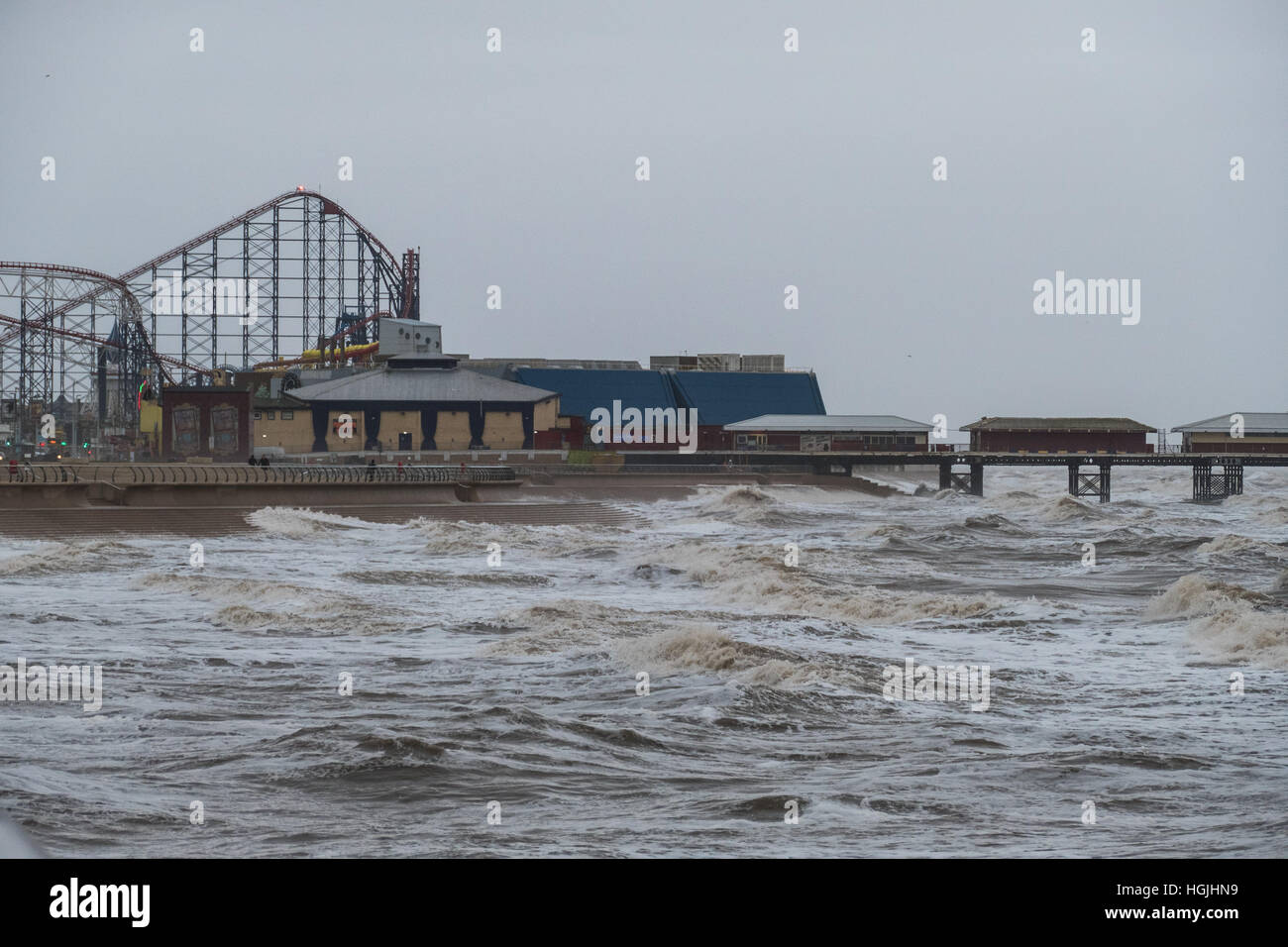 Blackpool, UK. 10th Jan, 2017. Weather. A cold and windy day for ...