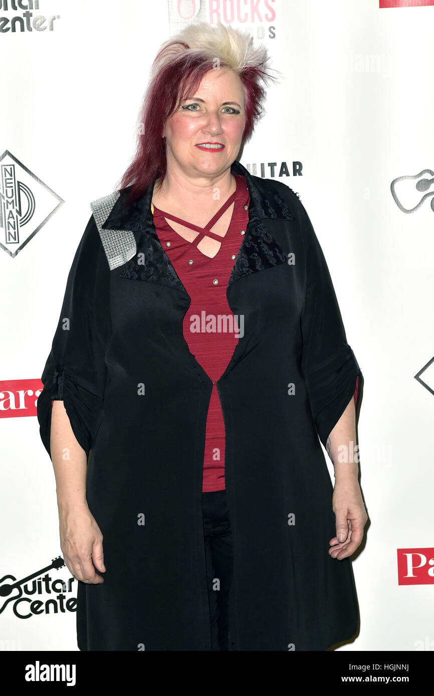 Jennifer batten hi-res stock photography and images - Alamy