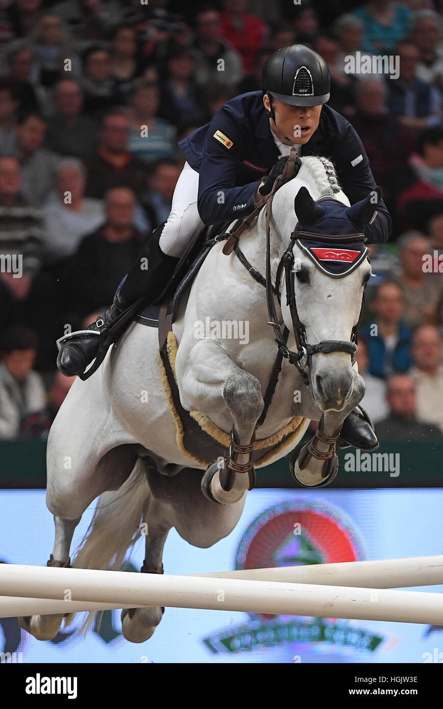 Max kuehner hi-res stock photography and images - Alamy