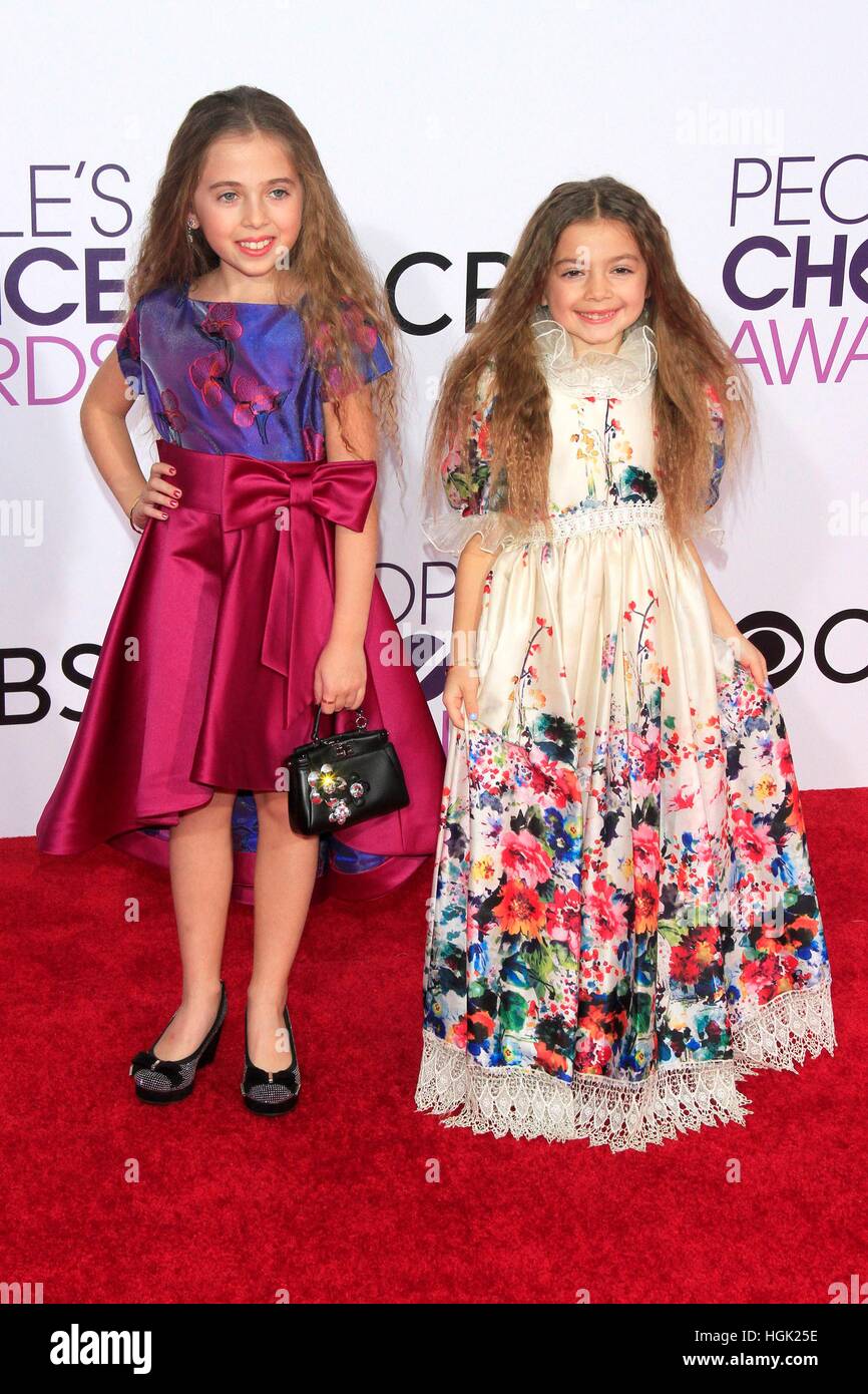 Los Angeles, CA, USA. 18th Jan, 2017. Sofia Jellen, Olivia Jellen at ...
